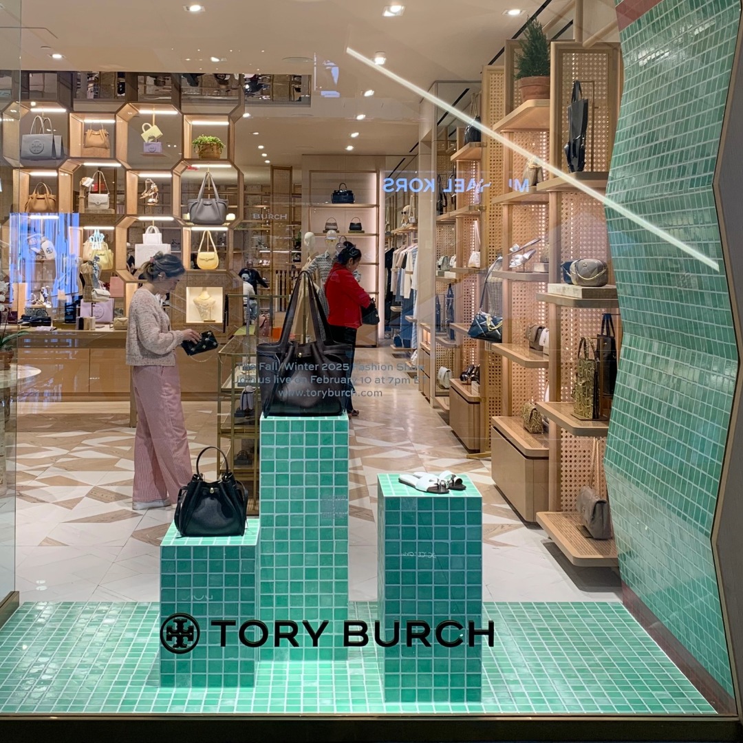 Posh Poolside - The Bernard Group